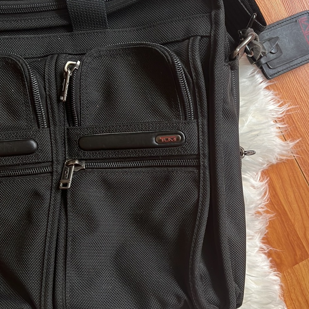 Tumi Alpha Ballistic Expandable Large Dual Handle Bri… - Gem